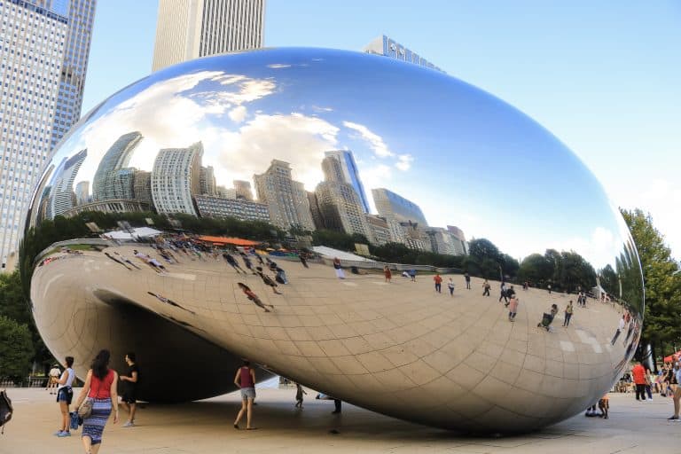 15 Famous Things About Chicago You Must Experience - Traveling Ness