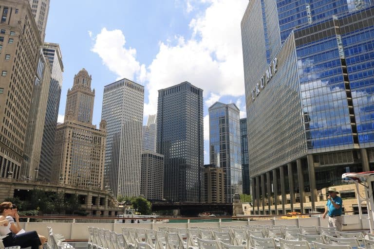 15 Famous Things About Chicago You Must Experience - Traveling Ness