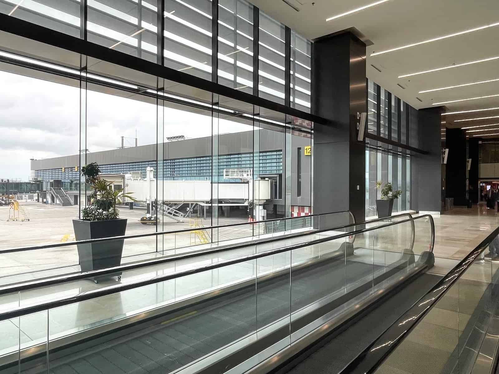 Tijuana Airport Bridge Crossing: How To Use CBX With Ease